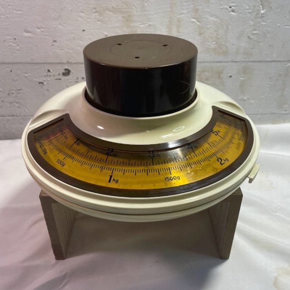 Kitchen | Vintage Retro Kitchen Pound Scale Round Saucer Plastic Mid ...